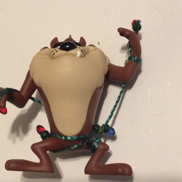 Hallmark | Holiday | Looney Toons Tasmanian Devil Ornament | Poshmark